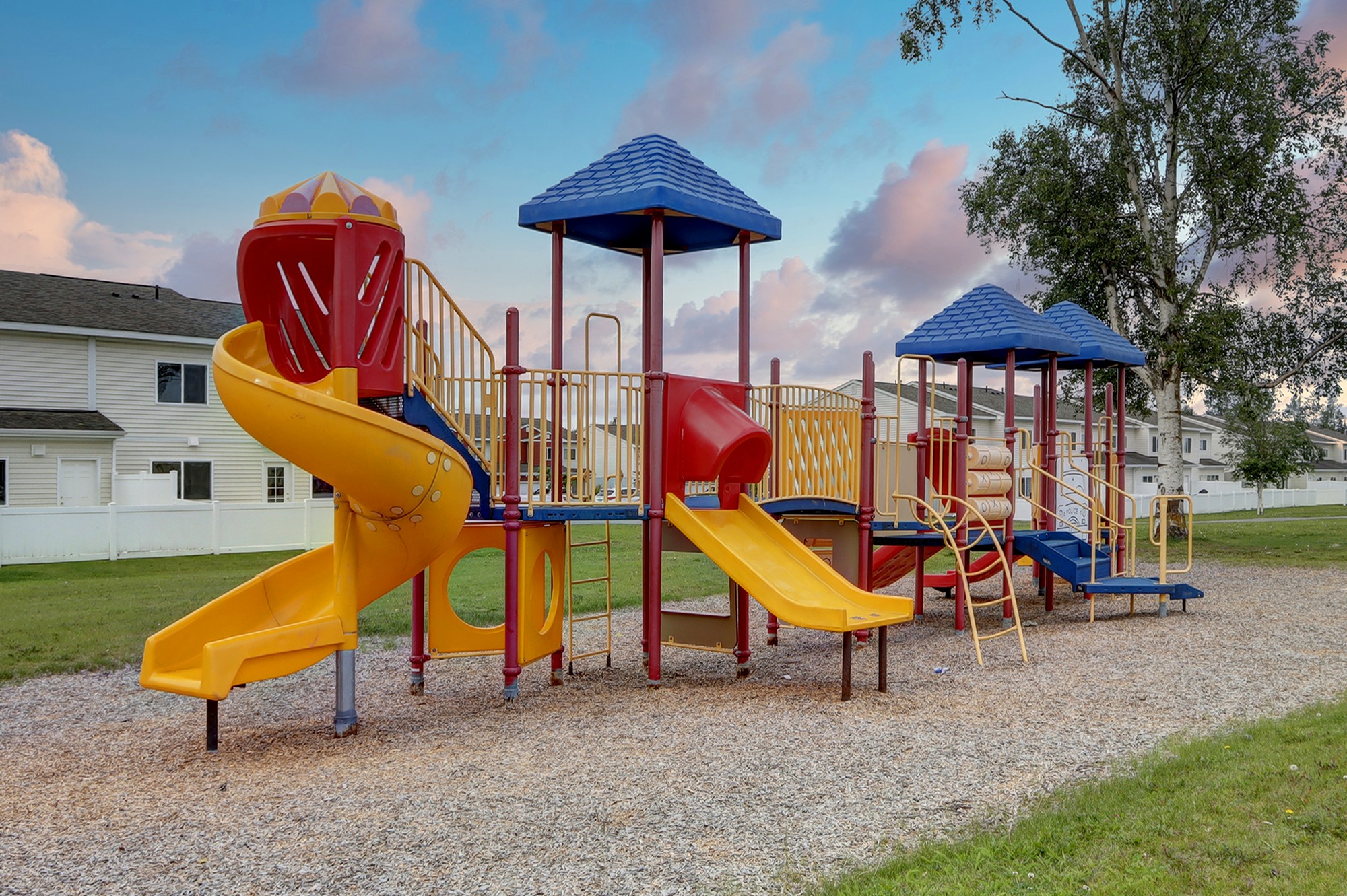 Cottonwood Playground 8 | Aurora Military Housing