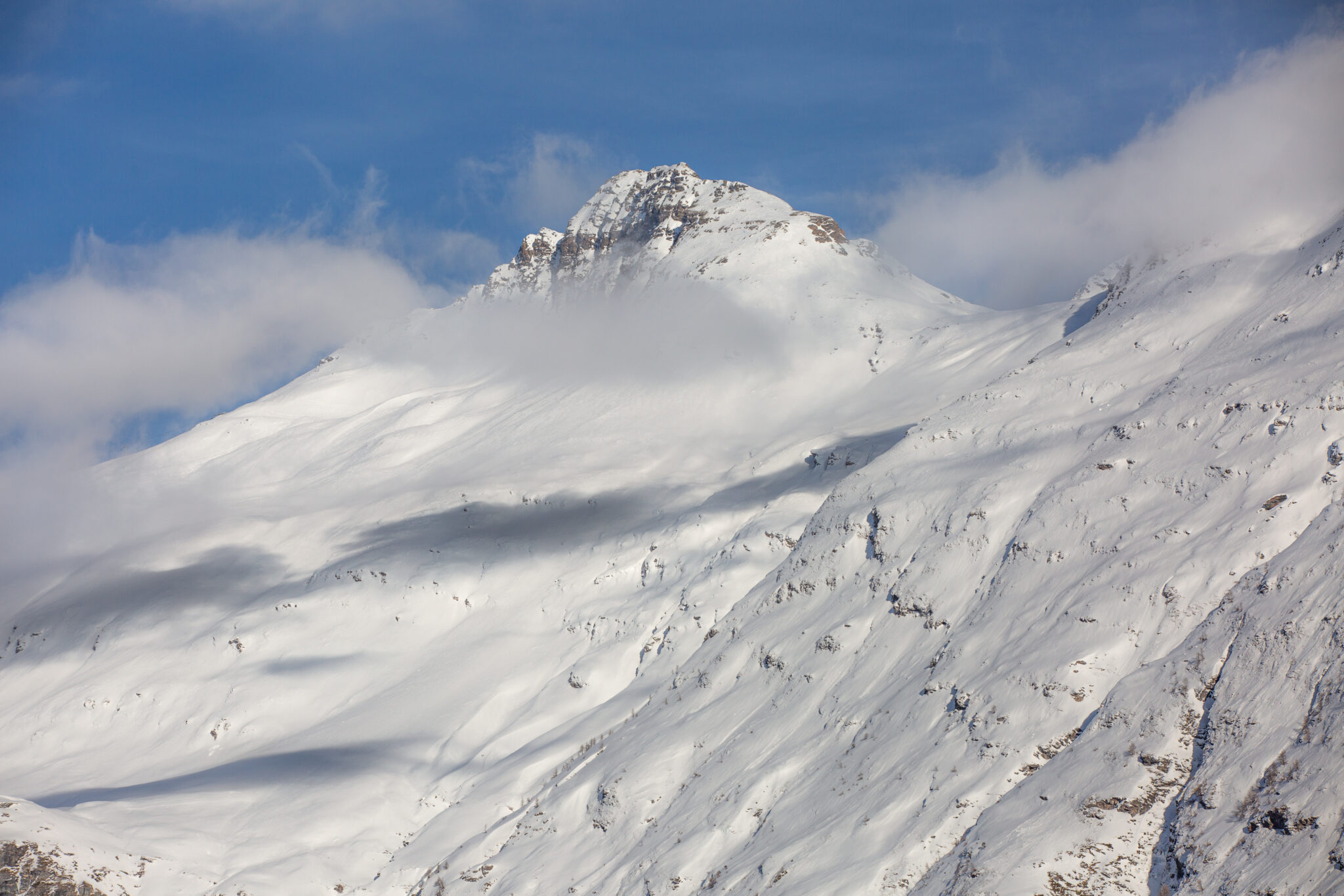 Stay Safe During High Winds | Aurora Military Housing